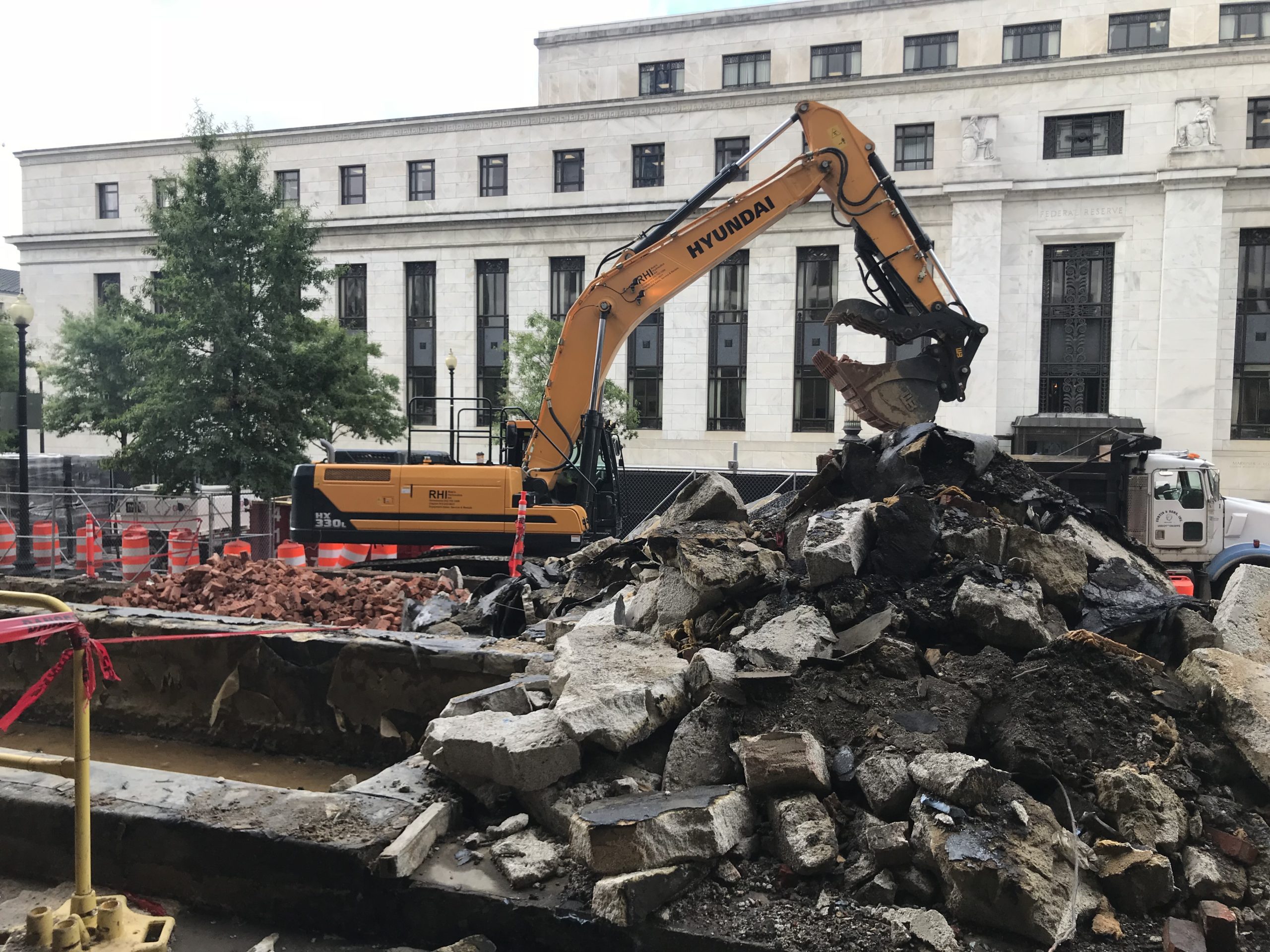 Federal Office Building - William J. Peltier & Associates, Inc.